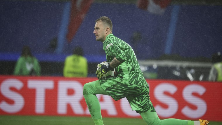 Rangnick met mond vol tanden: 'Wordt lastig met Gordon Banks op doel ... Rangnick met mond vol tanden: 'Wordt lastig met Gordon Banks op doel ...